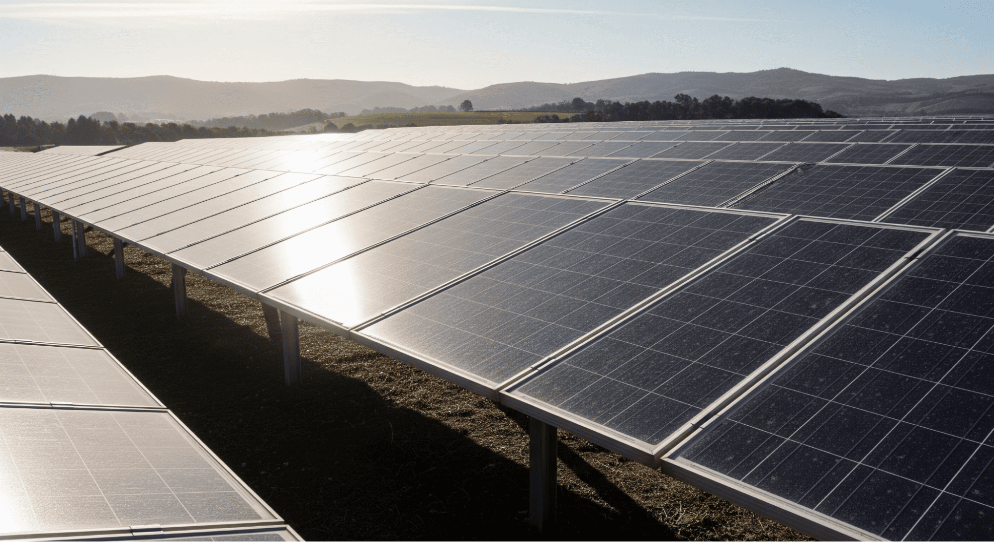 Transport panneaux solaires : évitez les casses et retards chantier